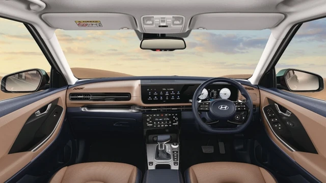 Hyundai Alcazar Signature 6 Seater Diesel AT - Features & Specs